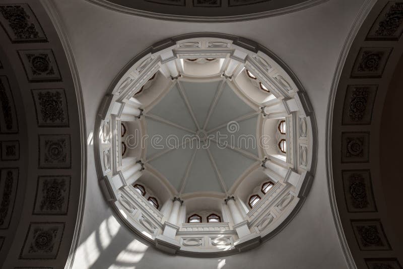 A Large Dome with a White Ceiling Editorial Image - Image of famous ...