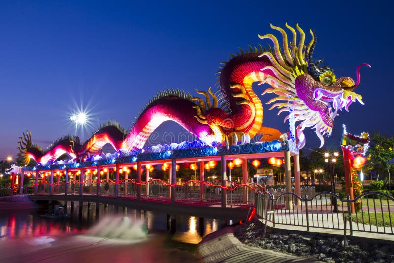 Large dragon statue. stock image. Image of ornament, gold - 29749937