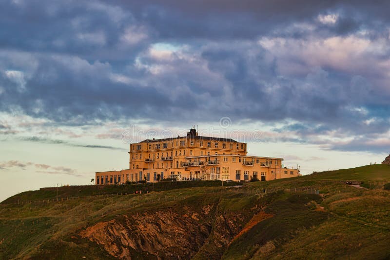 Cliffside Hotel at Sunset at the Little Fistral Beach, Newquay ...