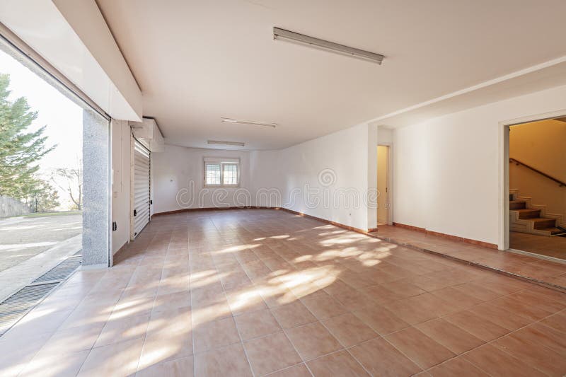 Extendable Doors Stock Photos - Free & Royalty-Free Stock Photos from ...