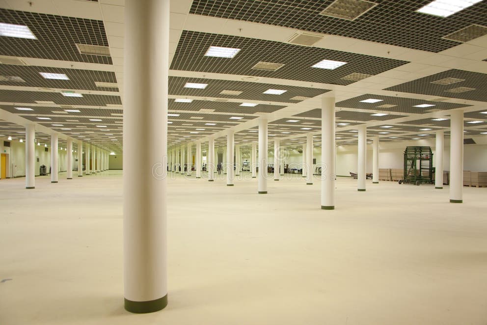 Large emty room stock image. Image of floor, building - 14277609