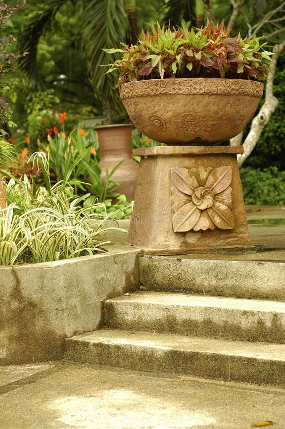 Large Flower Pot stock photo. Image of leaves, element - 2735344