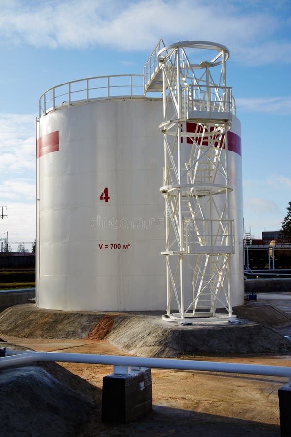 Large Fuel Tank at Oil Storage Stock Image - Image of construction ...