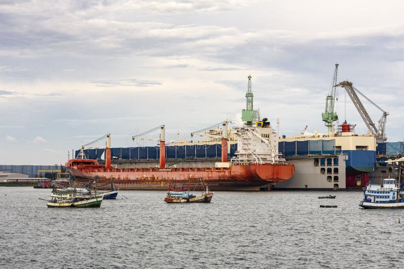 929 Loading General Cargo Stock Photos - Free & Royalty-Free Stock ...