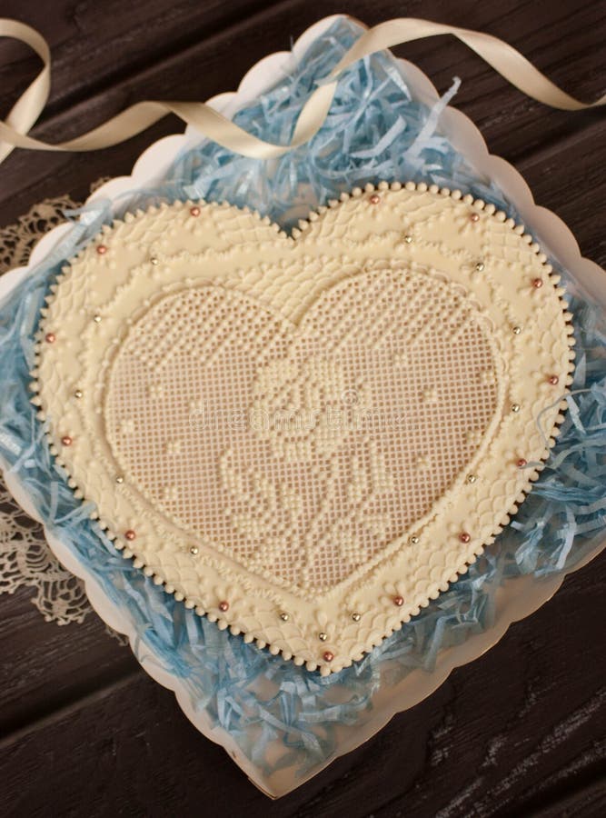 Large Gingerbread Heart Decorated with Icing Pattern Stock Image ...