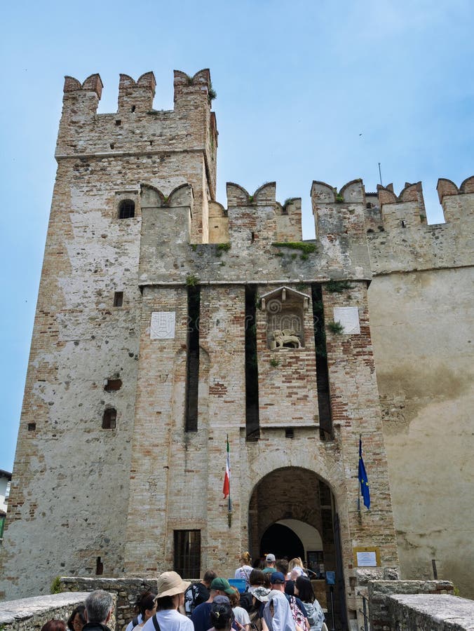 Large Group of People Visiting Ancient Sirmione Castle Italy Editorial ...