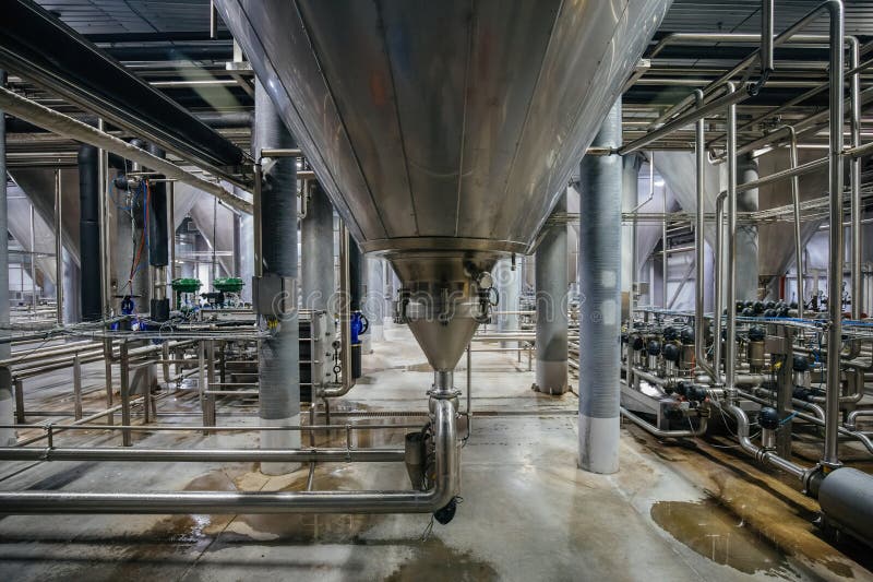Large Industrial Stainless Steel Vats for Fermentation in Modern ...