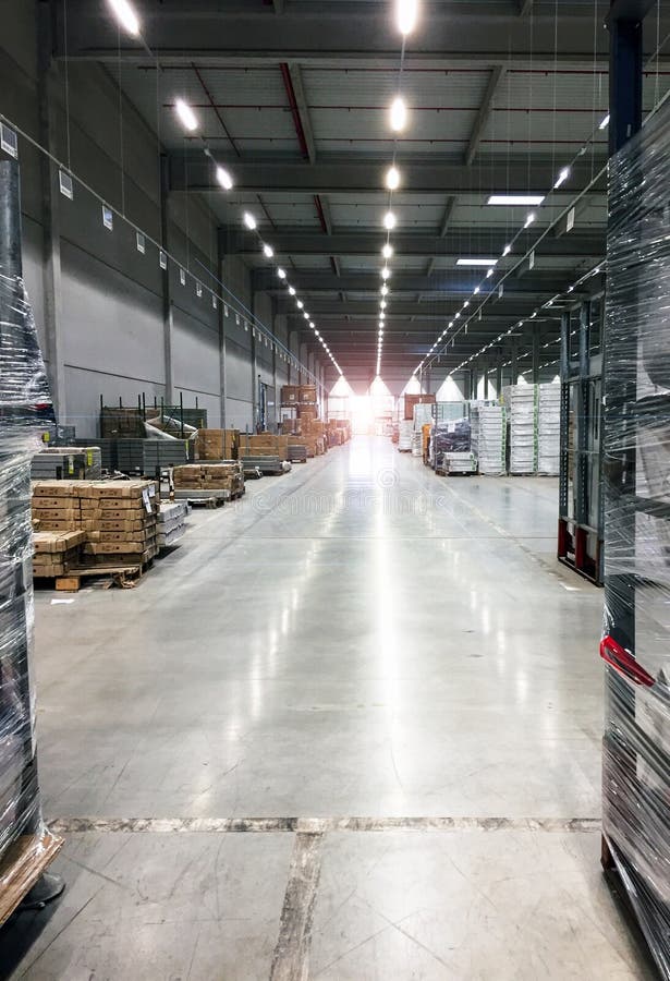 Large Industrial Warehouse. Warehouse Space Stock Photo - Image of ...