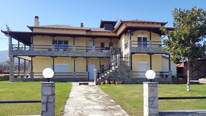 Large modern house stock image. Image of house, landscape - 130007667