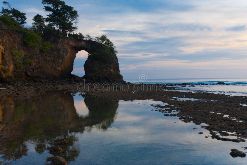 Large Natural Bridge Reflected Low Tide Neil Stock Photo - Image of ...