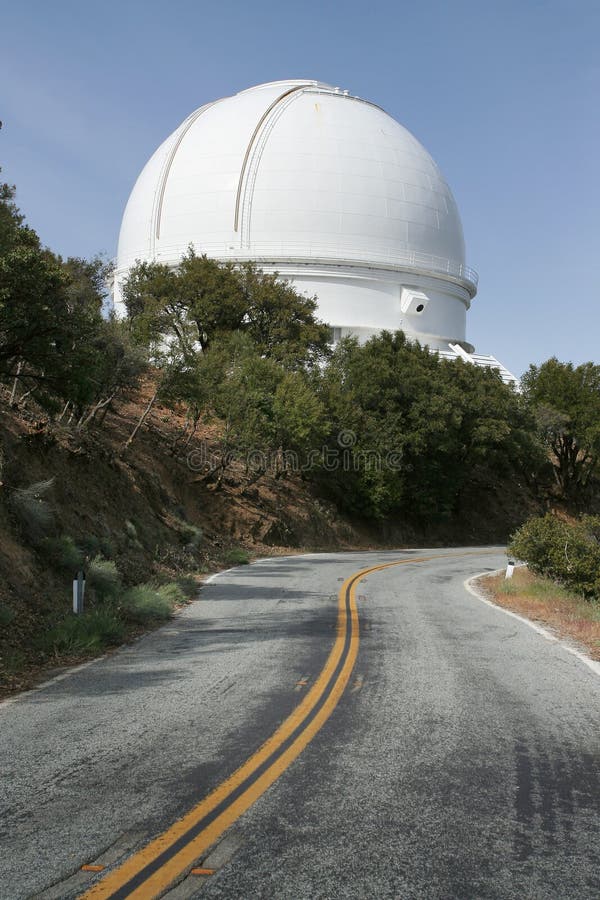 Large Observatory Telescope Dome Stock Image - Image of hamilton, cruz ...