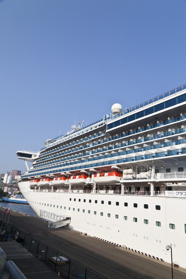 Large ocean liner editorial image. Image of ships, paradise - 43450005