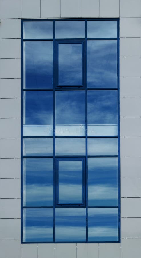 Large Opaque Window Reflection Blue Sky Stock Photos - Free & Royalty ...