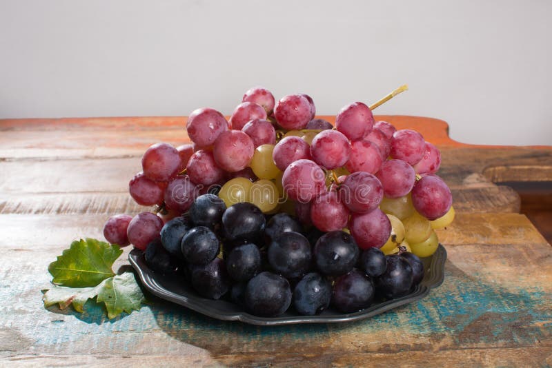 Large Organic Table Grape Globe in Assortment Served on the Tin Stock ...