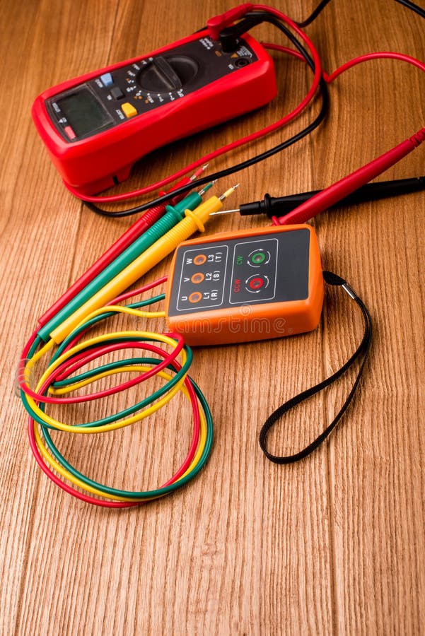 Large Plan Phase Indicator. Measuring the Correct Phasing of Three ...