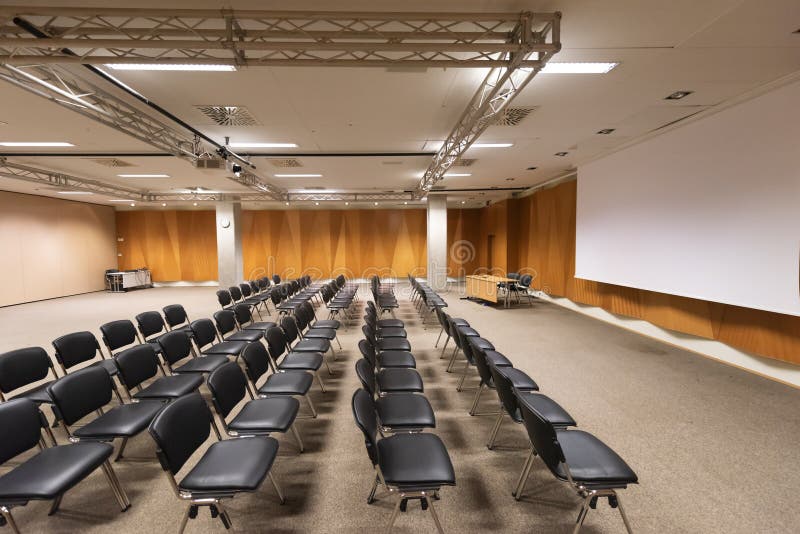 Large Presentation Screen in Modern Conference Hall. Large Presentation ...