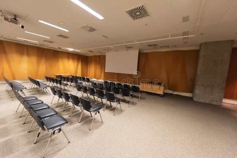 Large Presentation Screen in Modern Conference Hall. Large Presentation ...