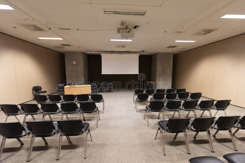 Large Presentation Screen in Modern Conference Hall. Large Presentation ...
