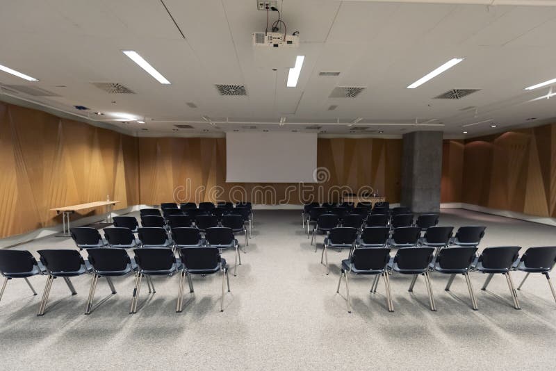 Large Presentation Screen in Modern Conference Hall. Large Presentation ...