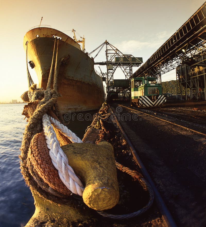 108 Loading Offloading Cargo Stock Photos - Free & Royalty-Free Stock ...