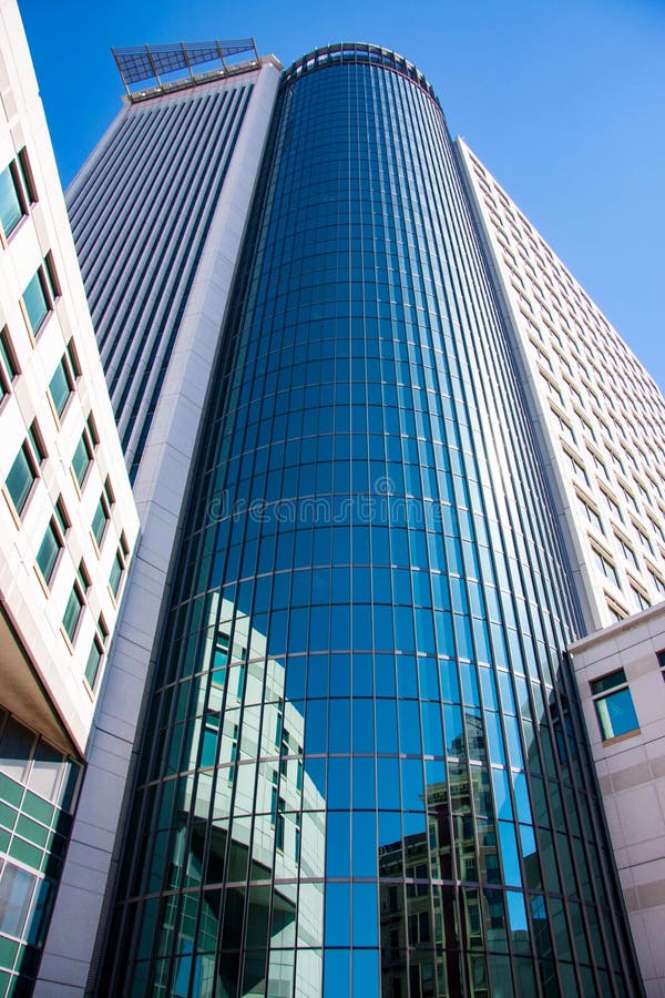 Large Skyscraper with Mirrored Windows Stock Image - Image of ...