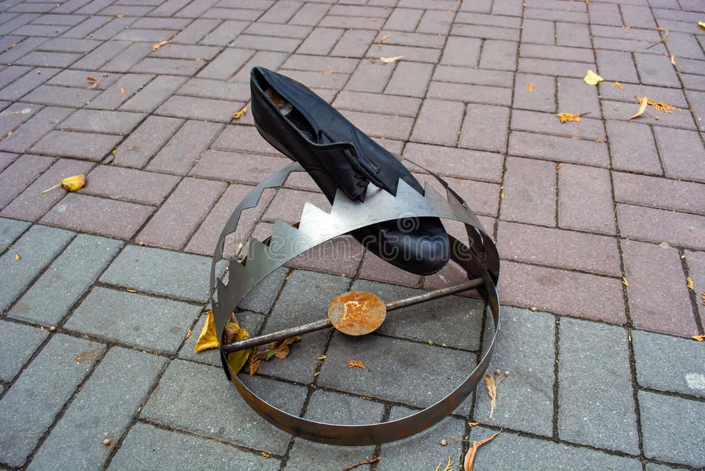 Large Traps. Concept of Man Trapping. Fall Stock Photo - Image of ...