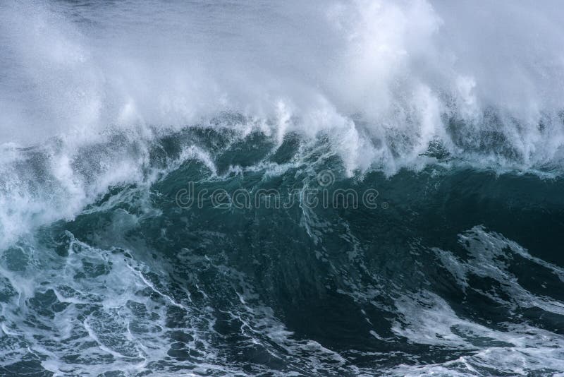 Large Breaking Wave with Spray Stock Image - Image of breaking, beach ...