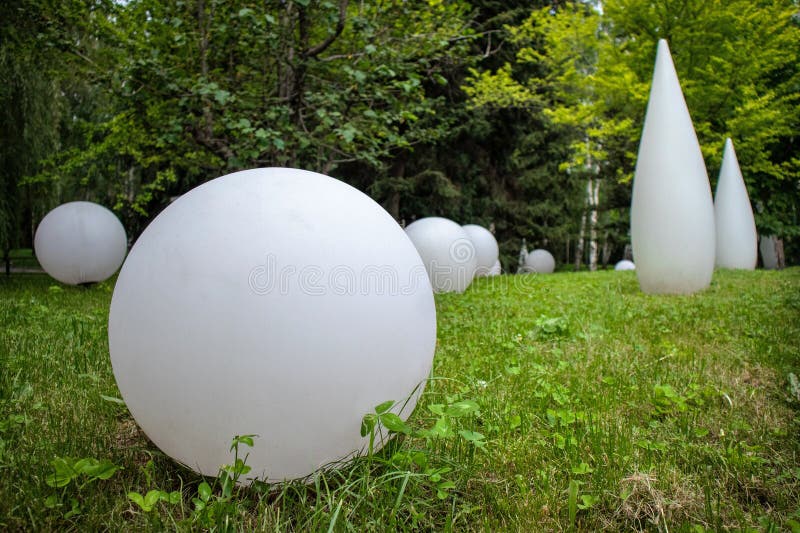 Large White Decorative Figures for Garden Decoration with Lighting ...