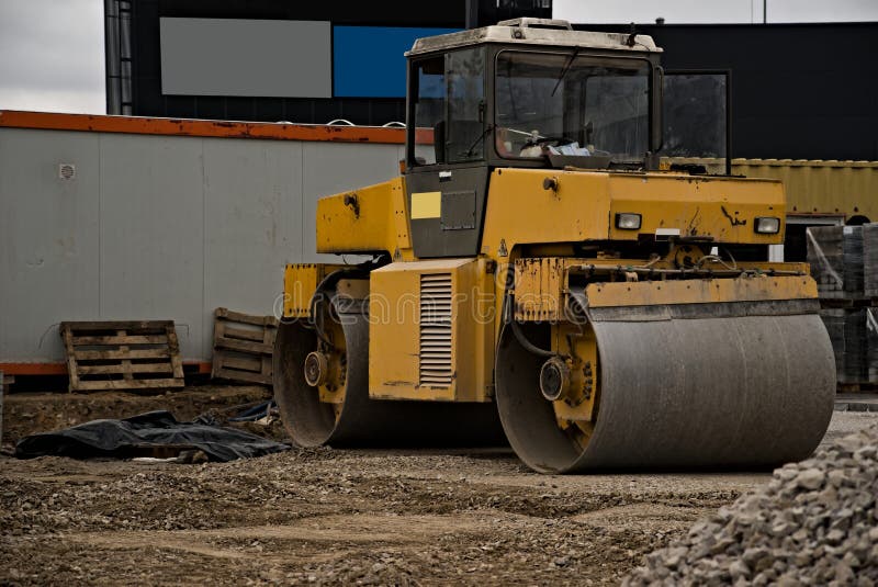Large, Yellow, Vibrating Road Roller. Stock Image - Image of littered ...