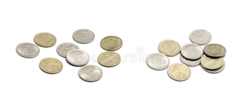 Las Monedas Rusas En Blanco Dividieron En Dos Grupos Foto de archivo ...