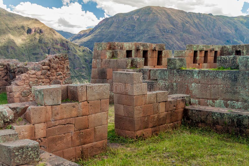 Las Ruinas Del Inca Antiguo Foto de archivo - Imagen de turismo, pared ...
