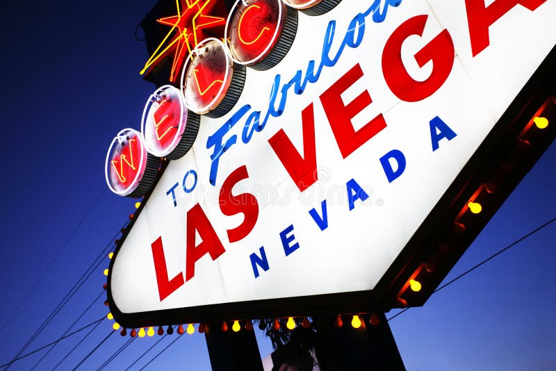 Las Vegas sign editorial image. Image of evening, retro - 5819380