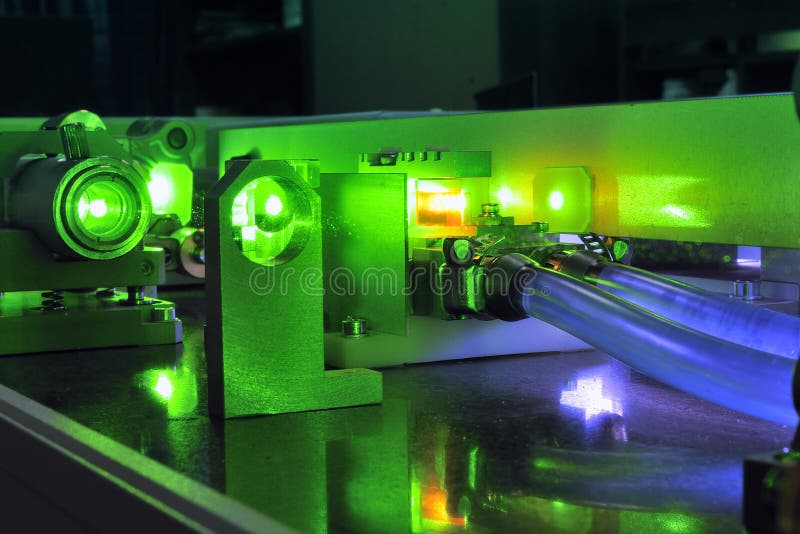 Impianti Di Laboratorio Di Ottica Quantistica Con Laser, Iris, Immagini ...