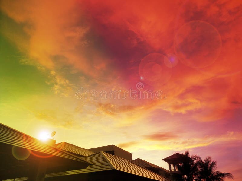Last Light of Sunset Red Cloud on Dark Sky Over the Sea Stock Photo ...