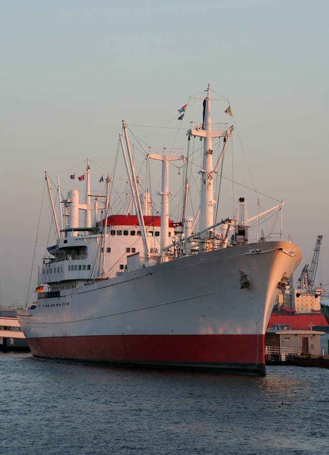 Hamn i Hamburg arkivfoto. Bild av stor, europa, last, elbe - 6741804