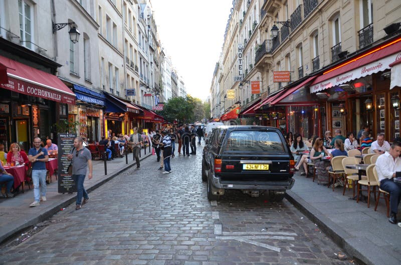 Lateinisches Viertel Von Paris Redaktionelles Stockfotografie - Bild ...