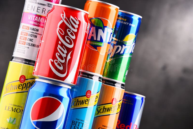 Bottiglie Delle Bibite Globali Assortite Immagine Editoriale - Immagine ...