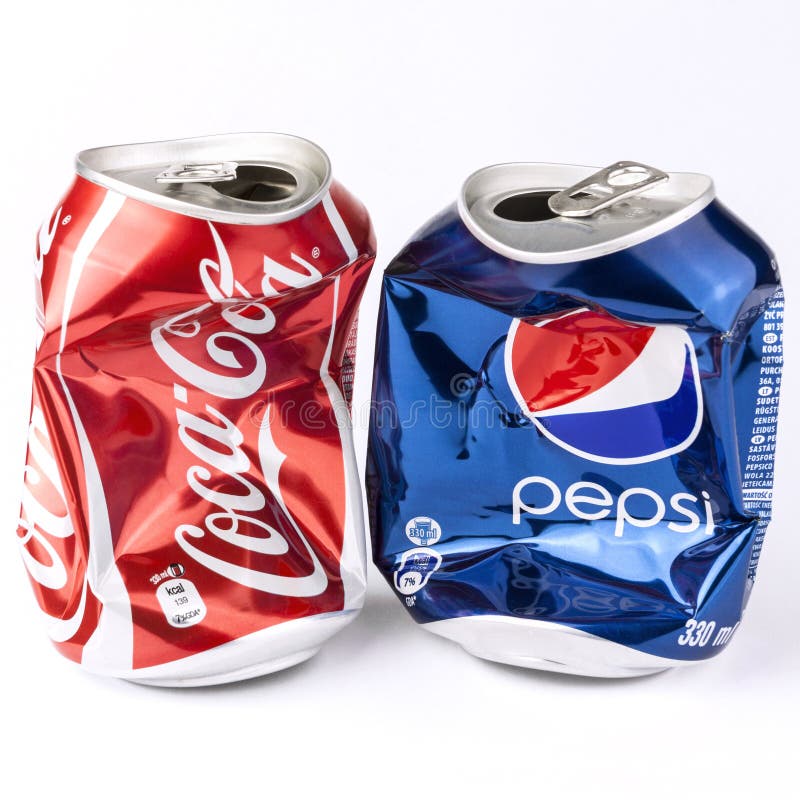 Latte Schiantate Di Pepsi E Della Cola Fotografia Editoriale - Immagine ...