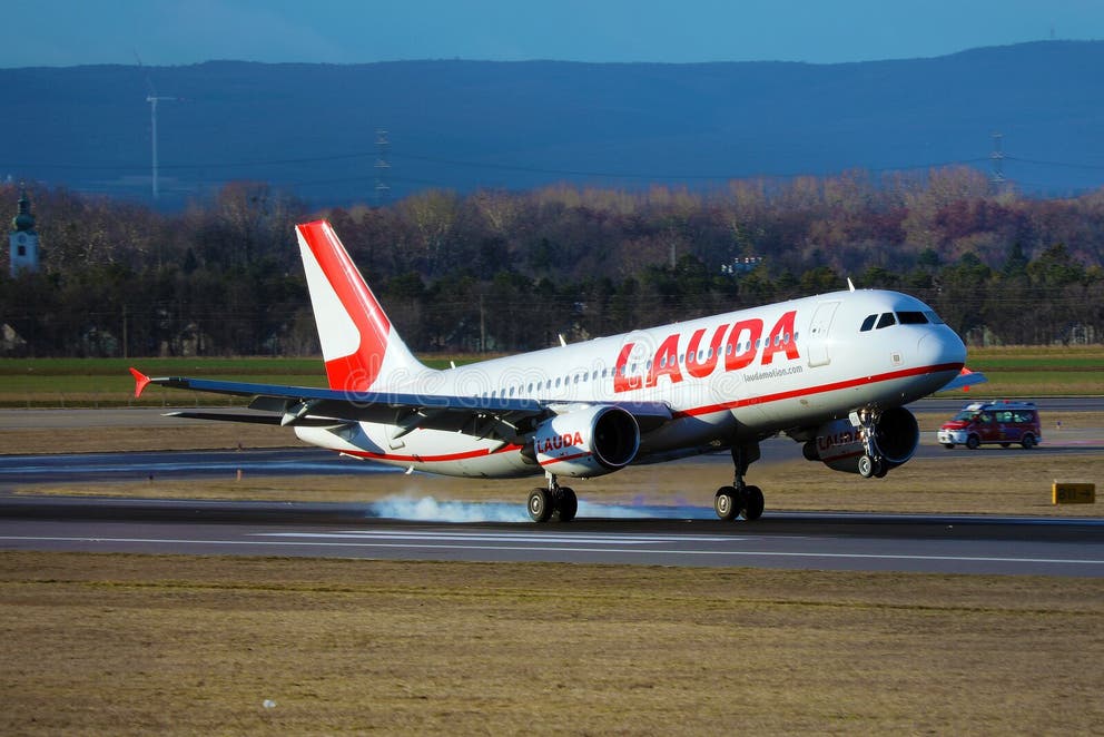 Laudamotion Aircraft, Lauda, at Touchdown Editorial Photography - Image ...