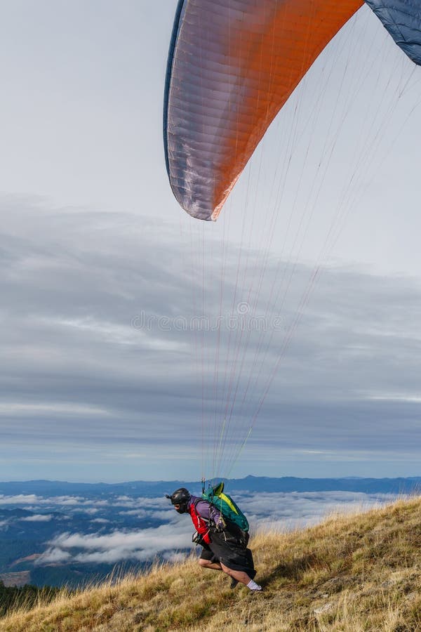 Launching editorial photography. Image of clouds, states - 169116277