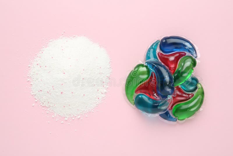 Laundry Capsules and Washing Powder on Pink Background, Flat Lay Stock ...