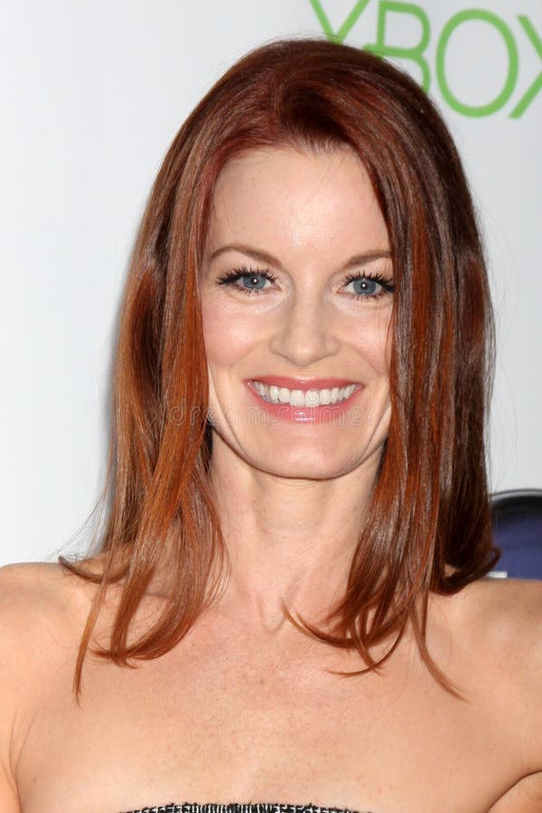 Laura Leighton image stock éditorial. Image du première - 158009679