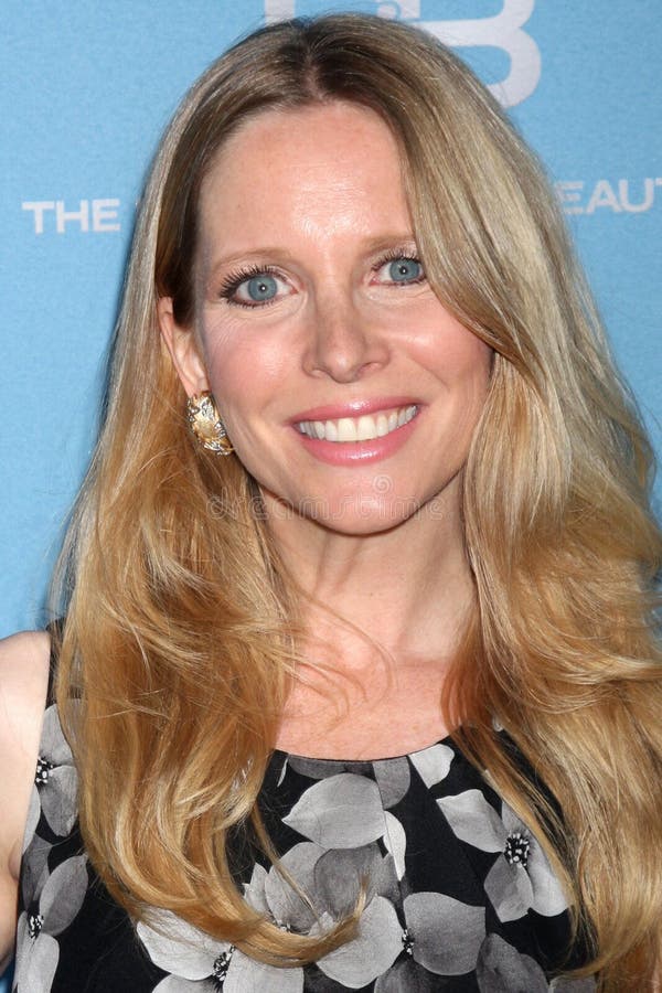 Lauralee Bell editorial photo. Image of angeles, palladium - 32458966