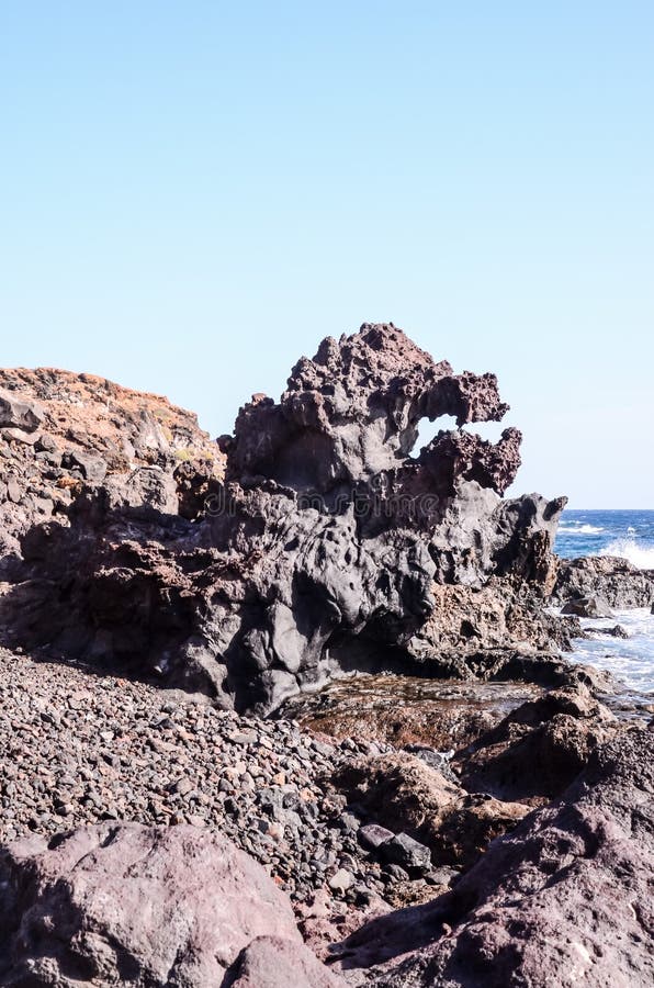 Flusso Di Lava Basaltico Che Solidifica Lentamente Fotografia Stock ...