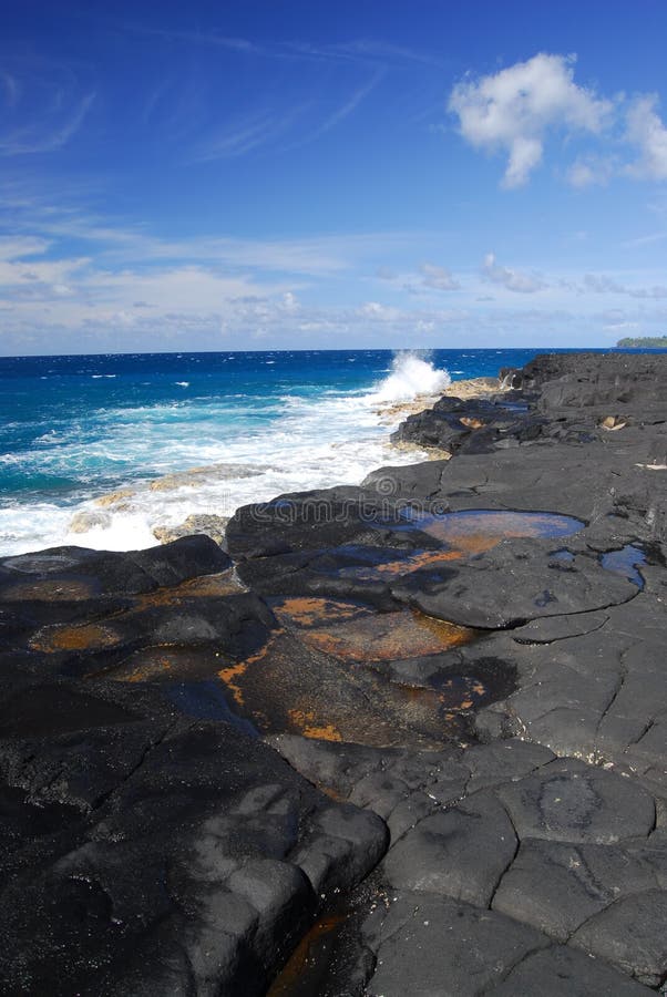 Lava Rock and Ocean in Hawaii Stock Image - Image of coast, kauai: 3226701