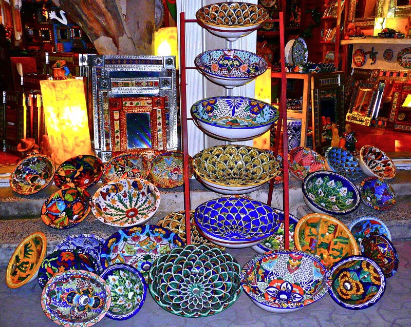 Lavabi messicani colorati fotografia stock. Immagine di negozio - 12349282