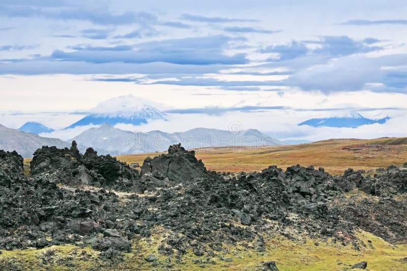 Vieux Gisement De Lave Volcanique Photo stock - Image du nuages, mort ...