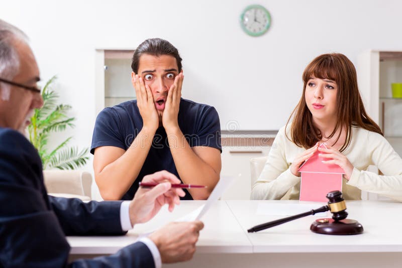 Lawyer Talking To Divorcing Couple at Home Stock Image - Image of ...