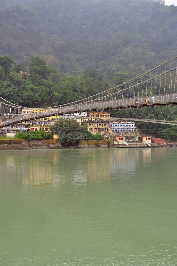 Laxman Julla, Rishikesh, Indien Der Fluss Der Ganges Stockbild - Bild ...