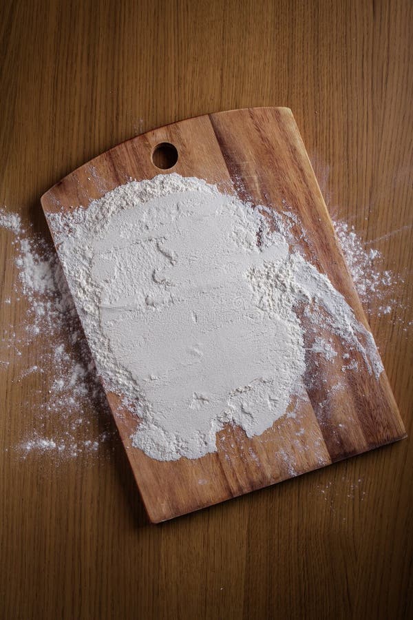Layer of Flour on Cutting Board Stock Image - Image of dough, homemade ...